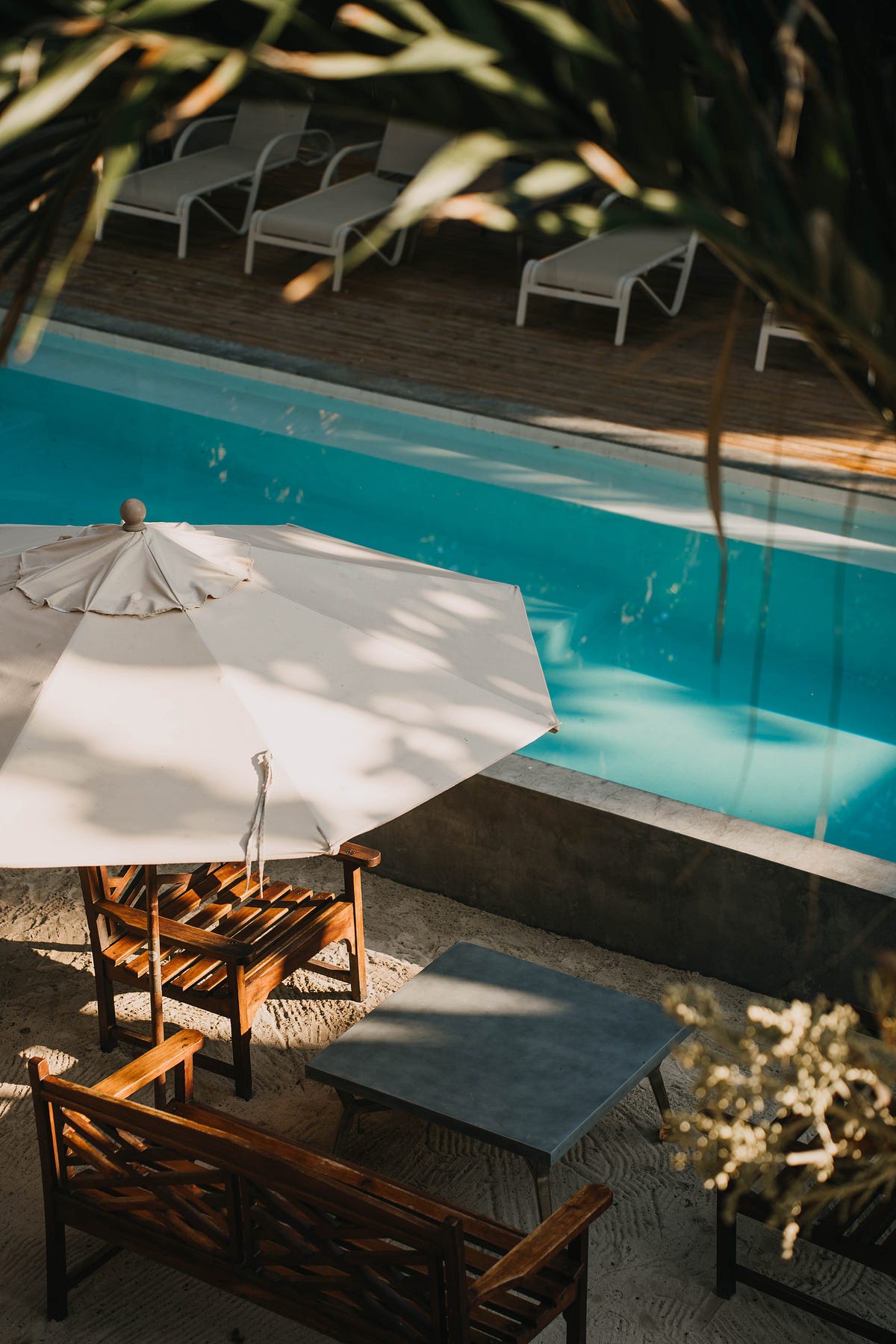 Beachfront Boutique Hotel - Arca Roatan SA - Medium