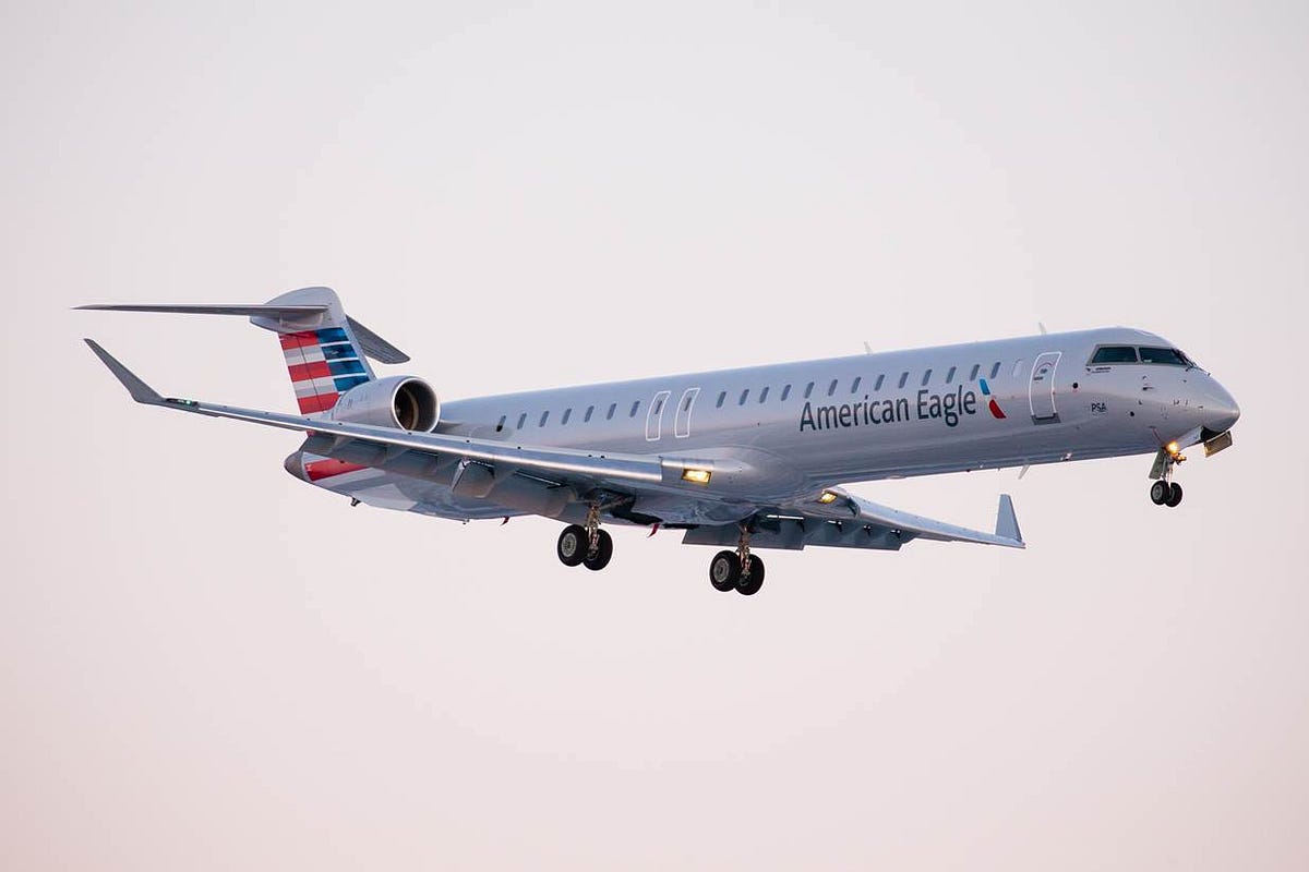 CRJ-900: Everything You Need to Know | by BackPocket Aviation | Medium