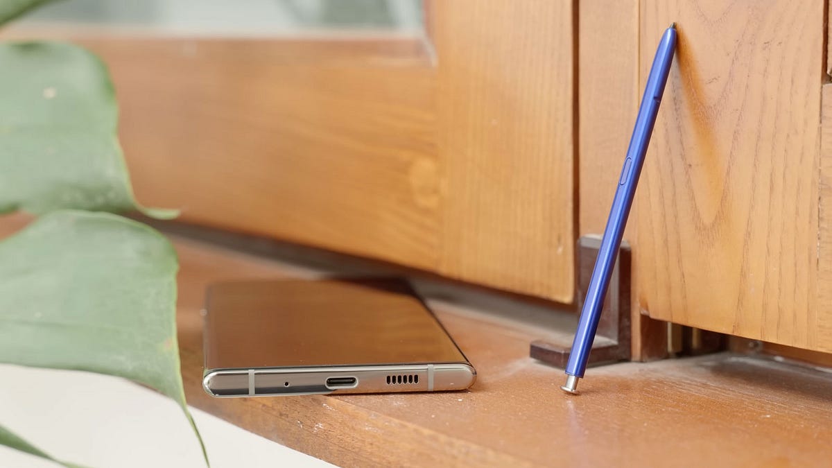 Hands-on Galaxy Note 10 Plus without the S Pen: Why Samsung make it ...