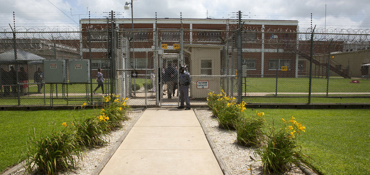 How to send books at Inmates to Darrington Unit, Texas Magazines ...
