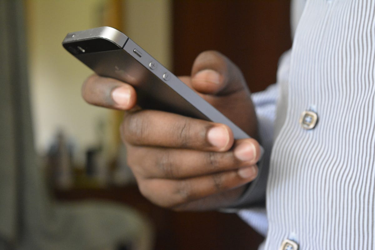 iPhone 5s review: Is it worth it in 2017? | by Anthony Kiplimo | Medium