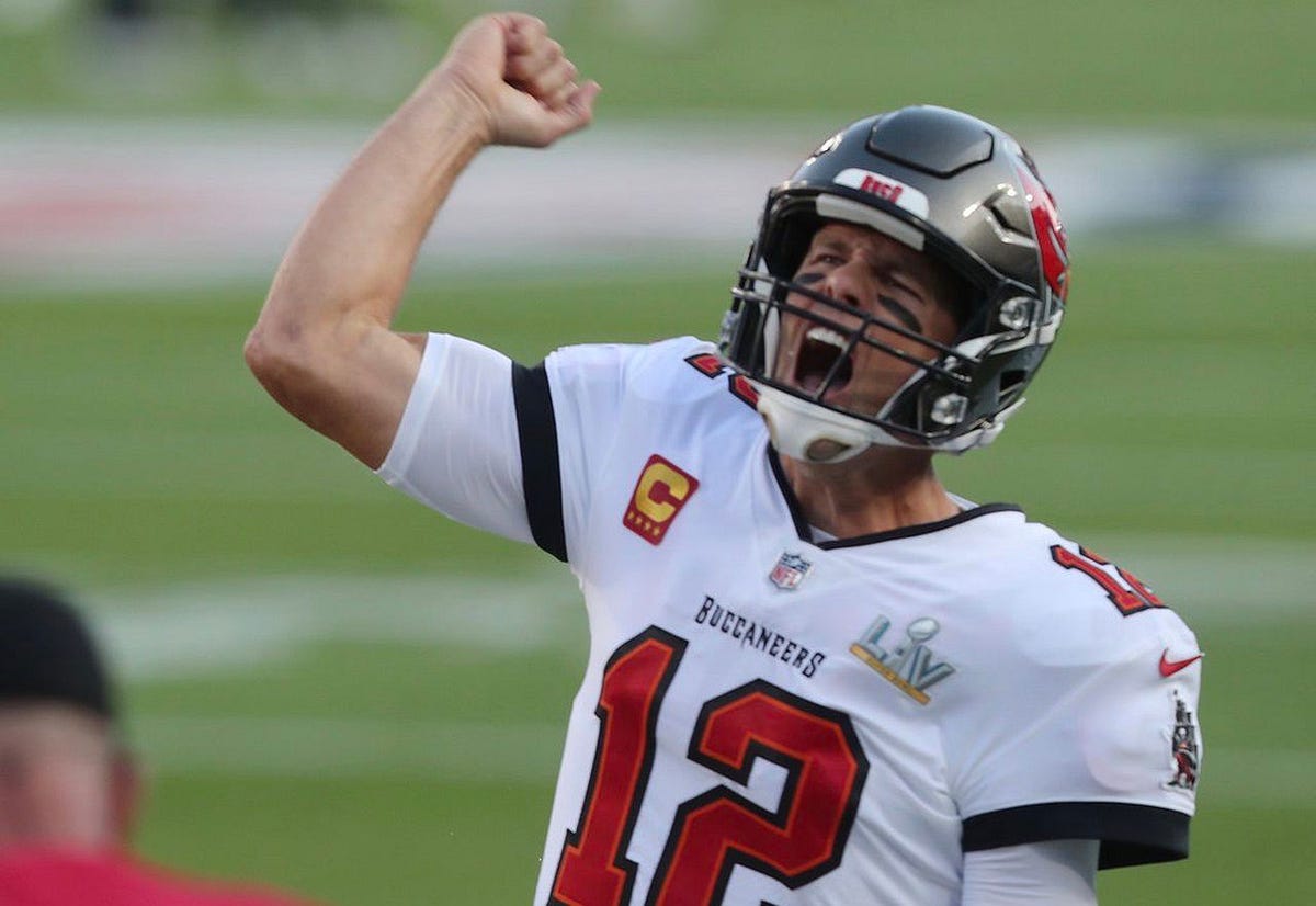 Gridiron Greats: A Comprehensive Ranking of the Top 25 NFL Players of ...