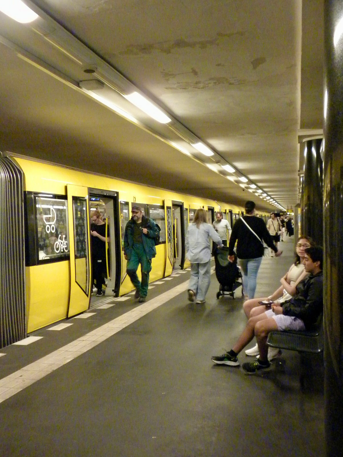Getting around sustainably — for a change | by Isabella Genovese ...