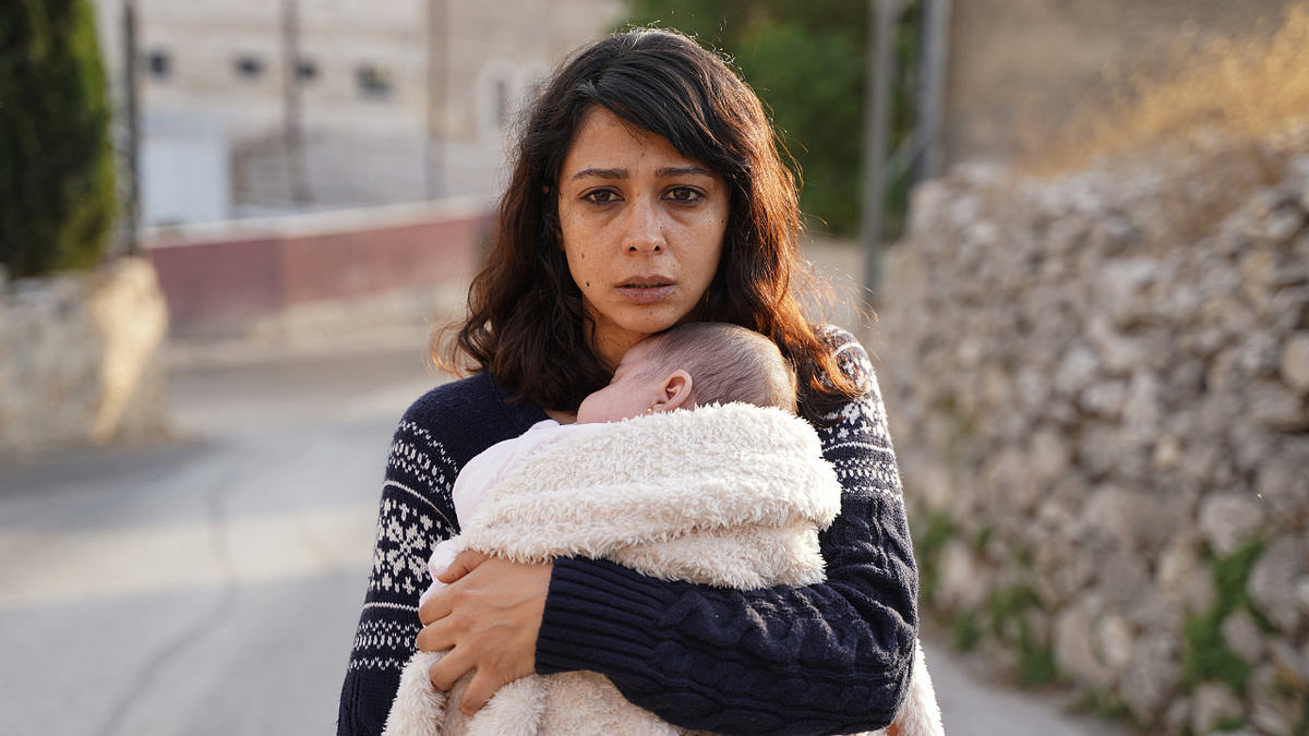 Huda’s Salon (2021) — Film Review | by Sebastiaan Khouw | Medium