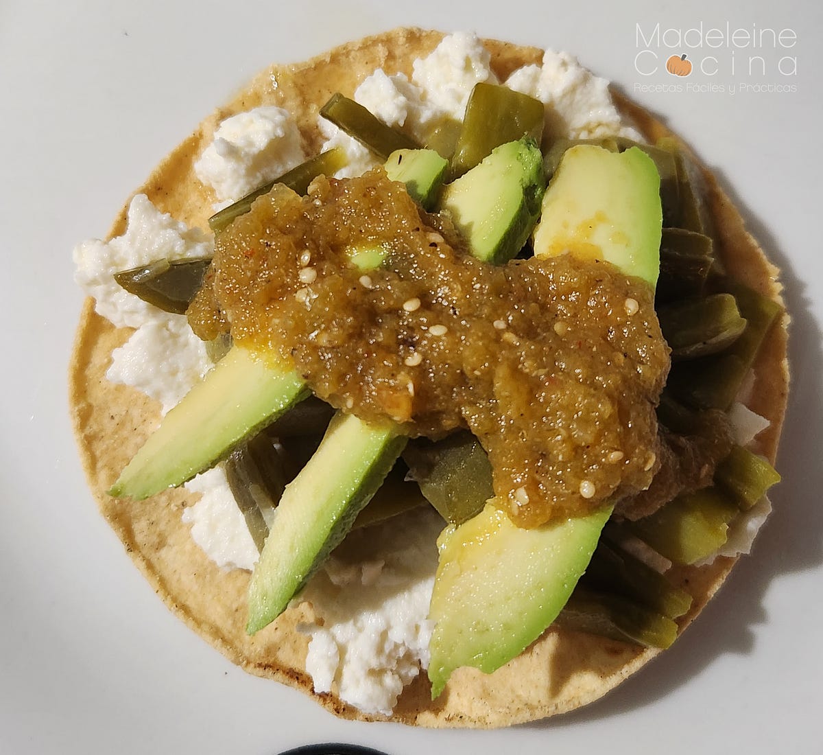 Las Mejores Tostadas de Requesón con Nopales: ¡Sin Baba Garantizada ...