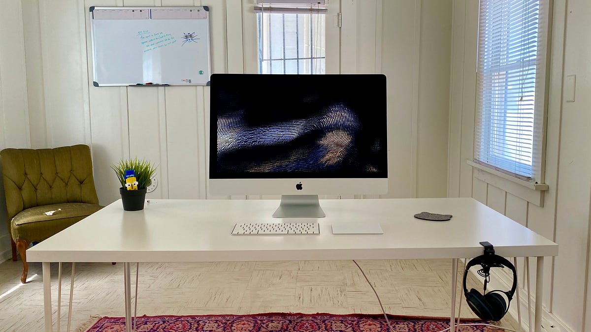 Reviewing Apple’s “Last” Intel iMac | by Paul Alvarez | Techuisite | Medium