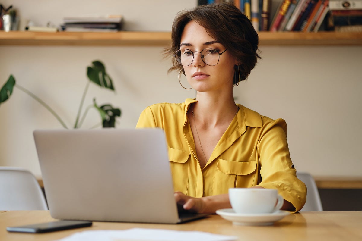 12 Freelance Client Red Flags: Spotting Trouble from a Mile Away | by ...