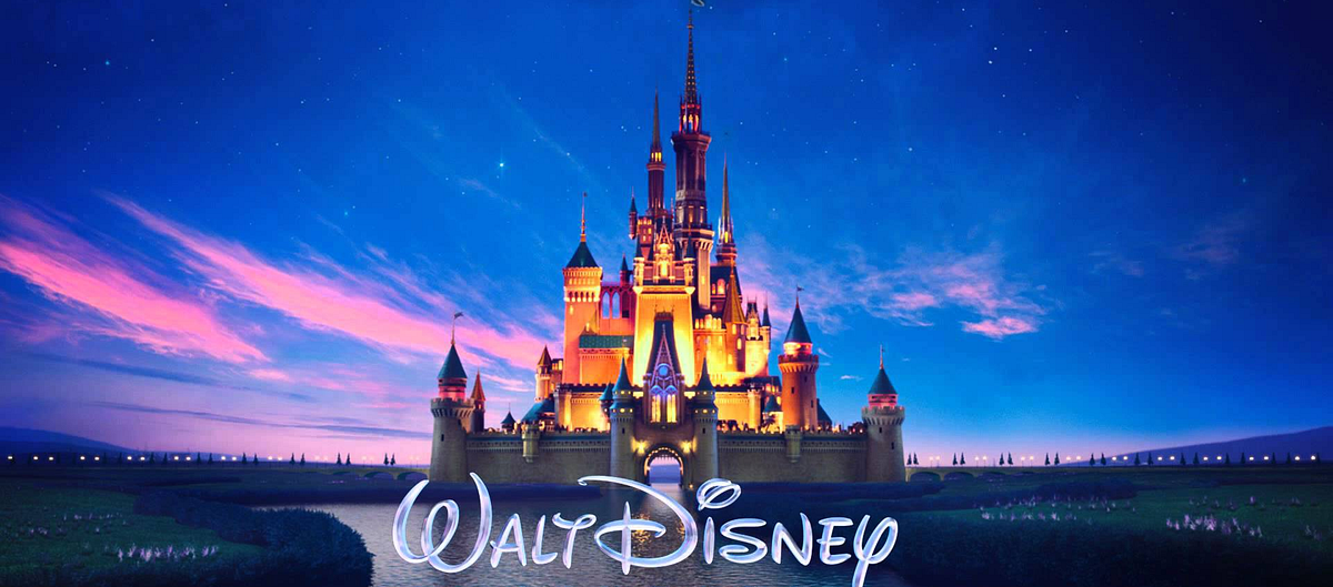 O Jeito Disney de Encantar Os Clientes | by Versificados | Medium
