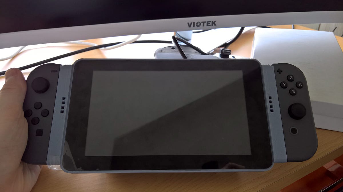 The Nintendo Switch For Mobile PC Gaming — Powered By A Raspberry Pi 2 ...