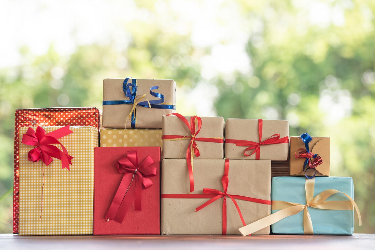 The Art and Significance of Customized Gifts | by GiftCart | Aug, 2023 ...