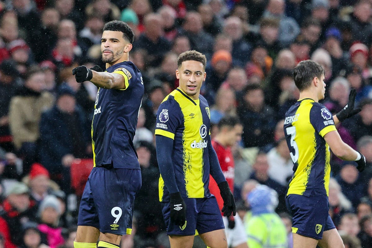 Clueless Manchester United Humiliated Again At Old Trafford By ...