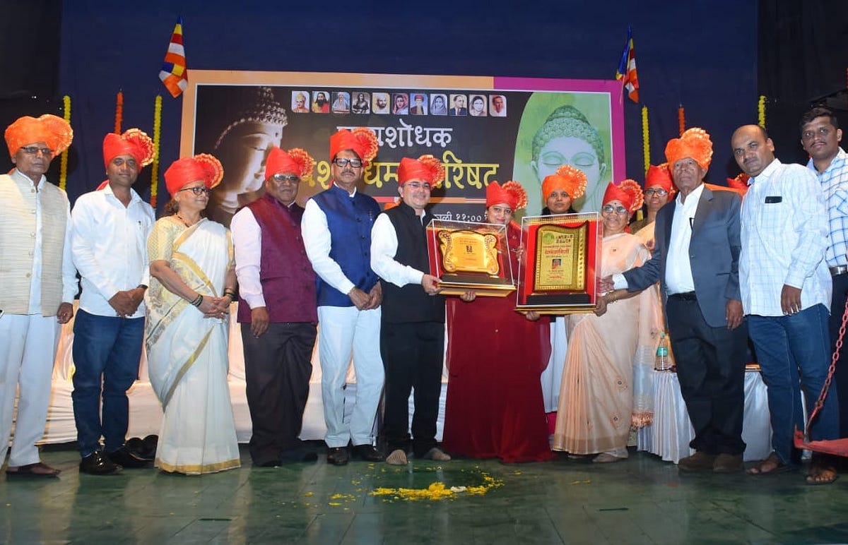 CA Shankar Ghanshamdas Andani of Ahmednagar was honored with the ‘Brand of Maharashtra Jeevan ...