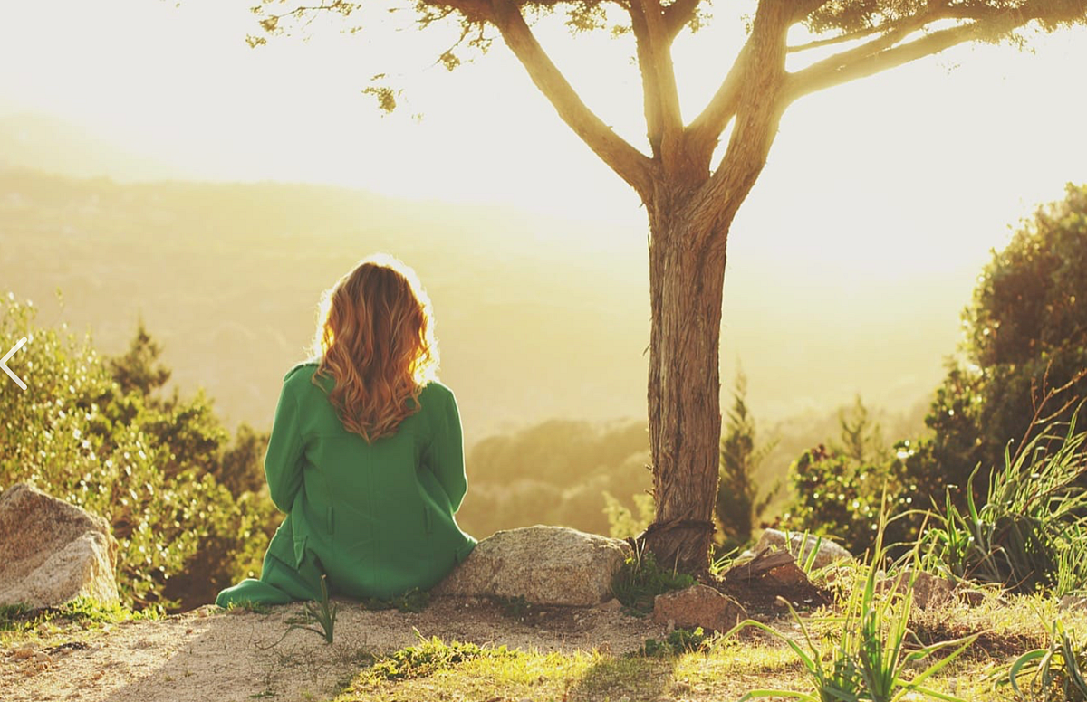 How Just Sitting and Thinking Can Be Beneficial | by Ray Williams | Medium