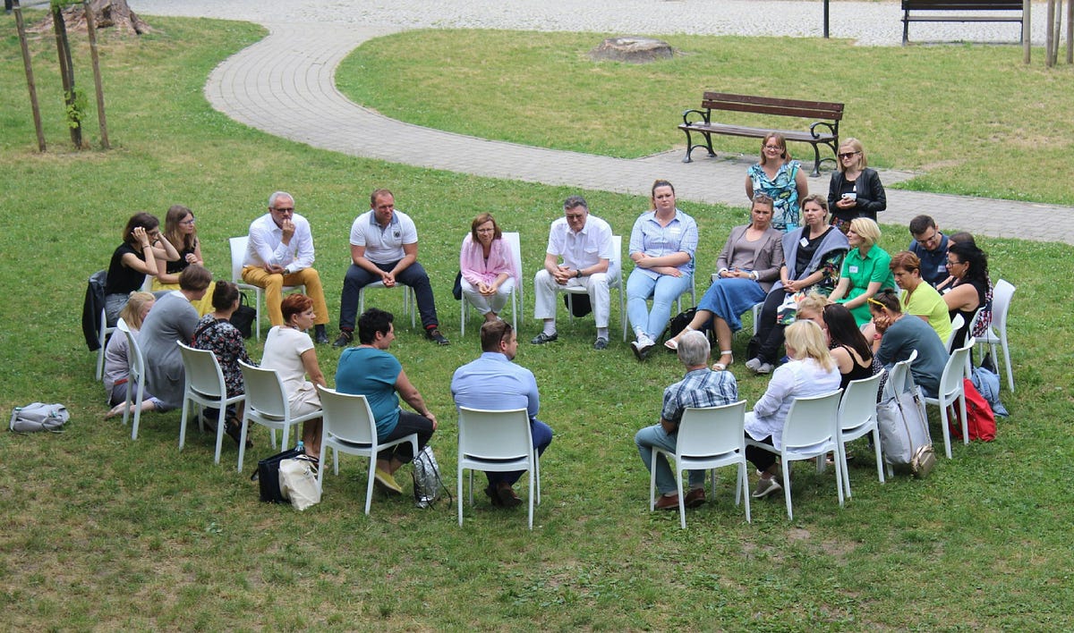 Les limites de la sociocratie dans les communautés intentionnelles | by ...