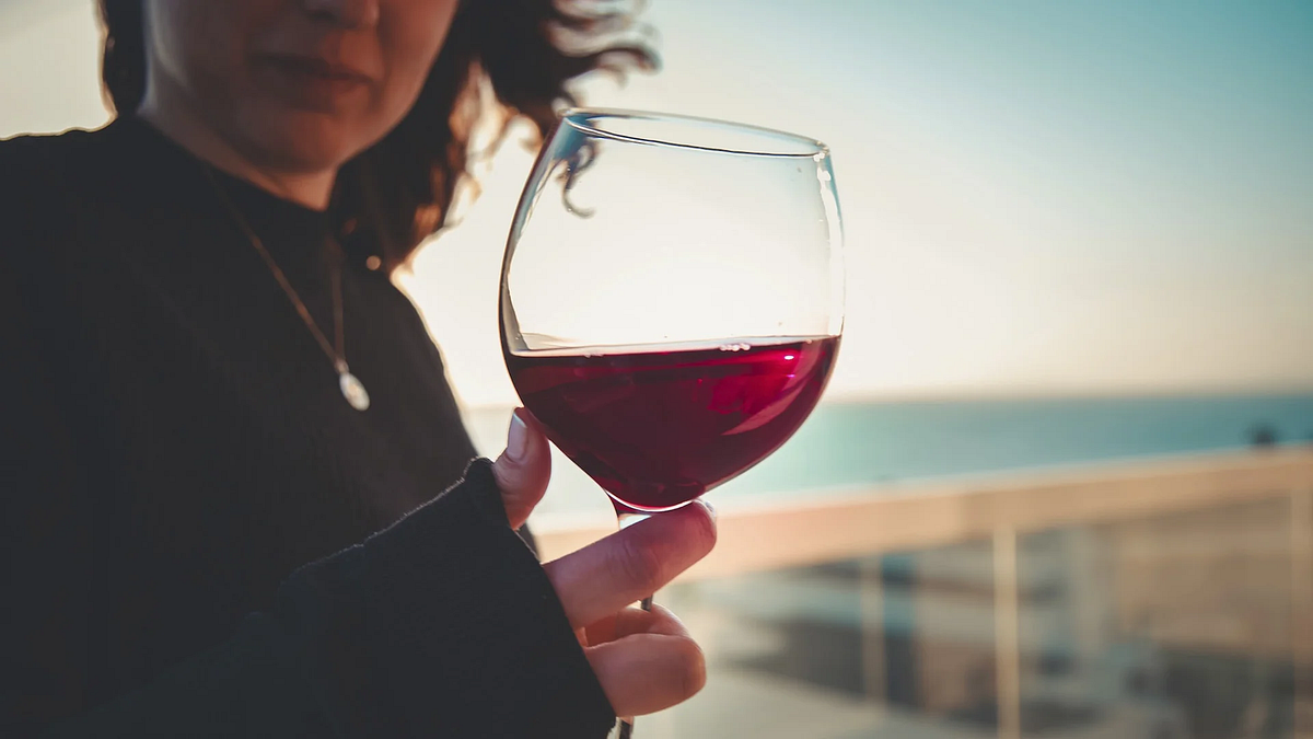 Main Regions of Syrah WineIn-Depth Syrah Wine Profile | by Vinerra | Medium