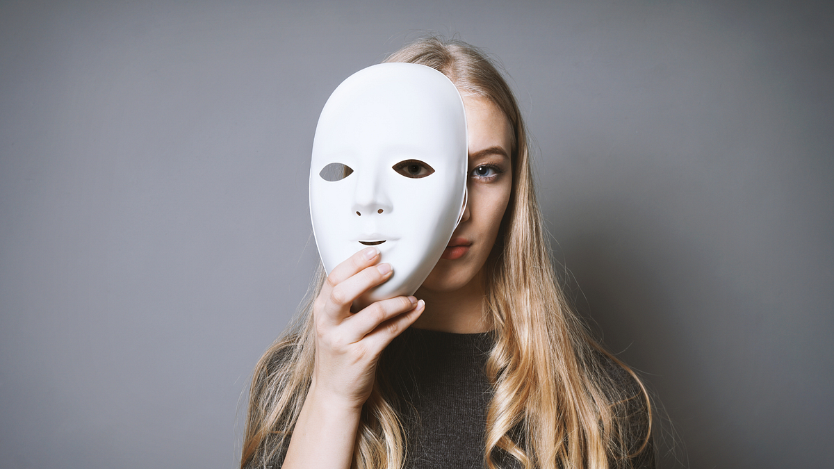 Navigating Bipolar Disorder: Real Life Experiences and Strategies for ...