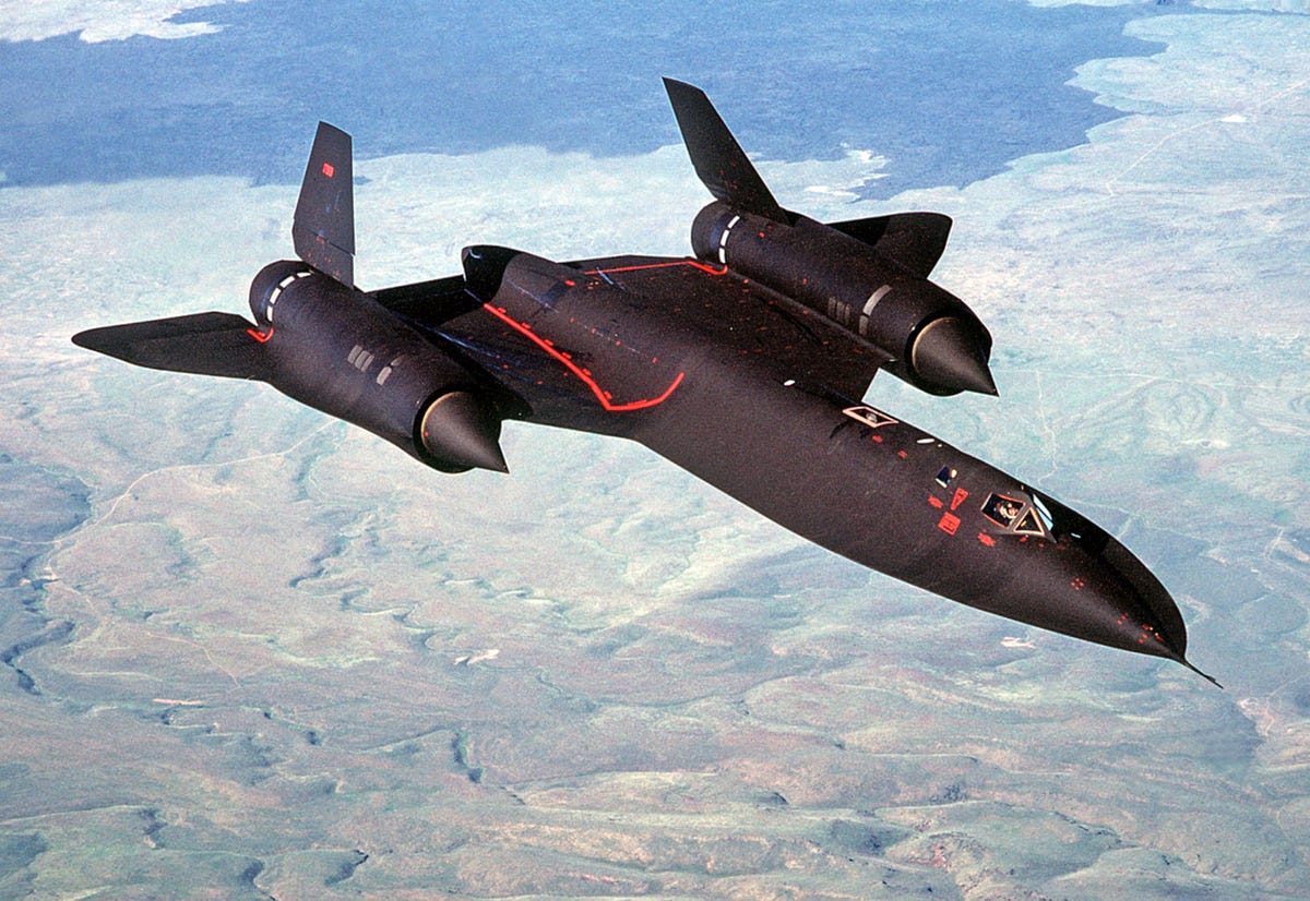 Lockheed SR-71 Blackbird. A long-range, high-altitude, Mach 3+… | by ...
