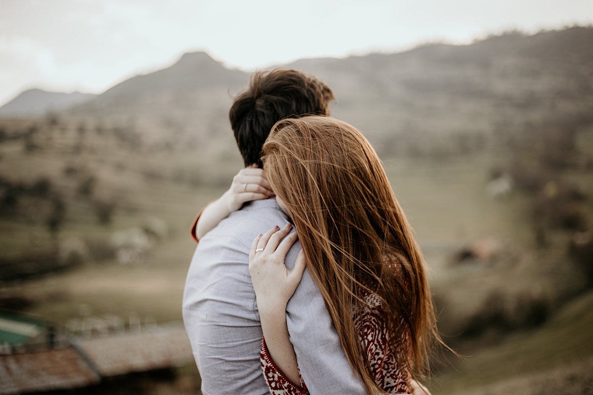 Unveiling Content Hugging Priority in UIKit: A Comprehensive Analysis | by Ario Liyan | Nov ...