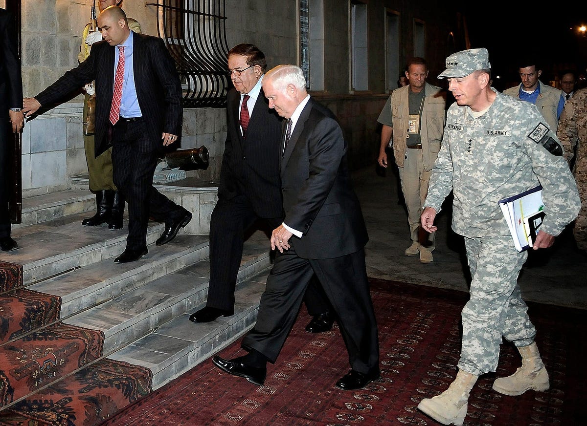 Knight’s Gambit: White House Plays Petraeus | by Jeff Cunningham | Leave Ordinary Behind | Mar ...