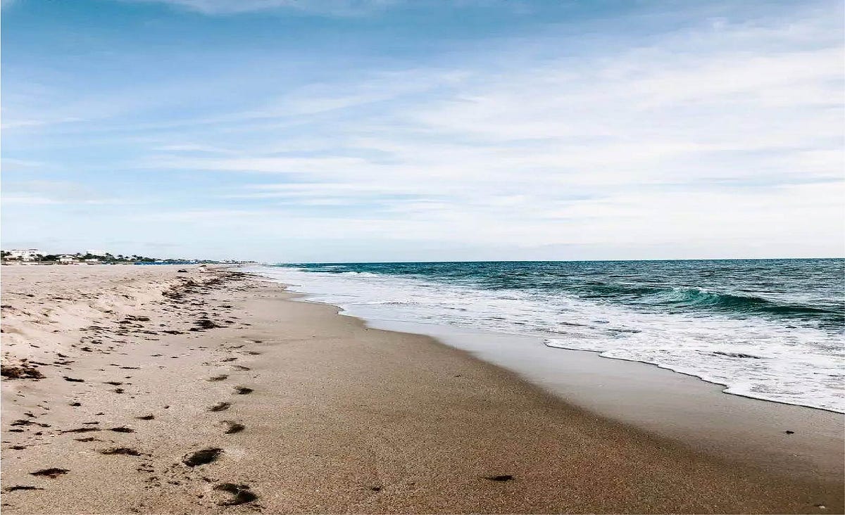 Exploring the Charms of Maryland Beach Homes | by Mopari | Medium