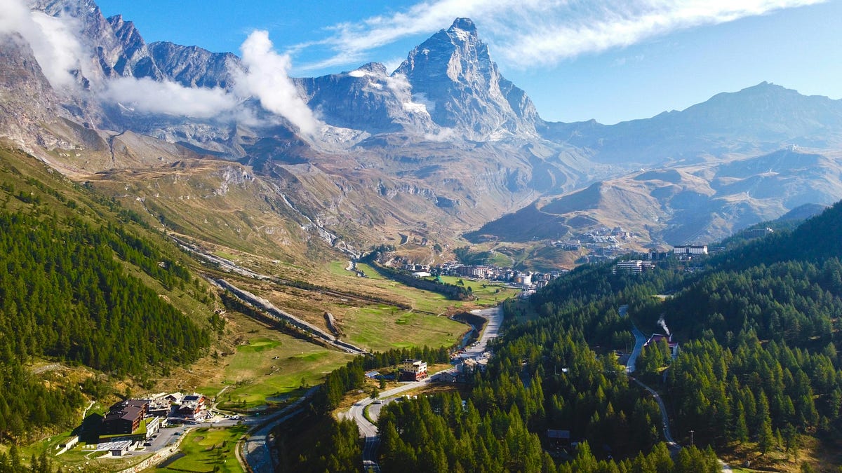 ITALIAN ALPS EMTB MOUNTAIN BIKING TOUR: Discover the Magic of Cervinia ...