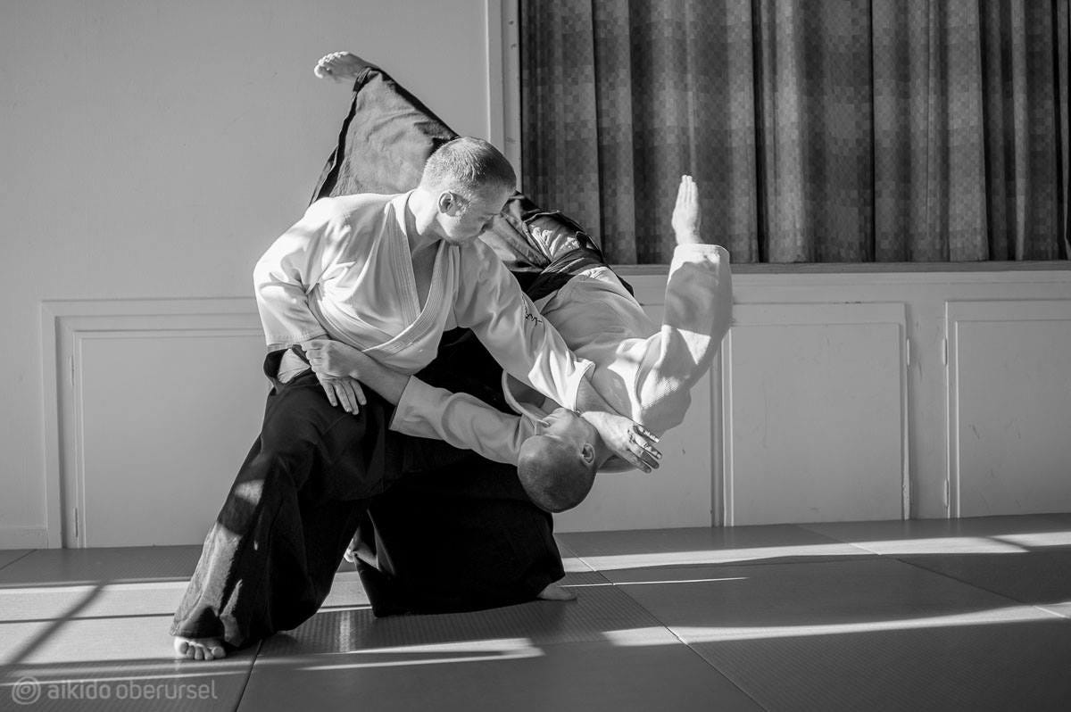 5 coisas que o Aikido me ensina sobre como ser um executivo melhor | by Leonardo Camacho | Medium