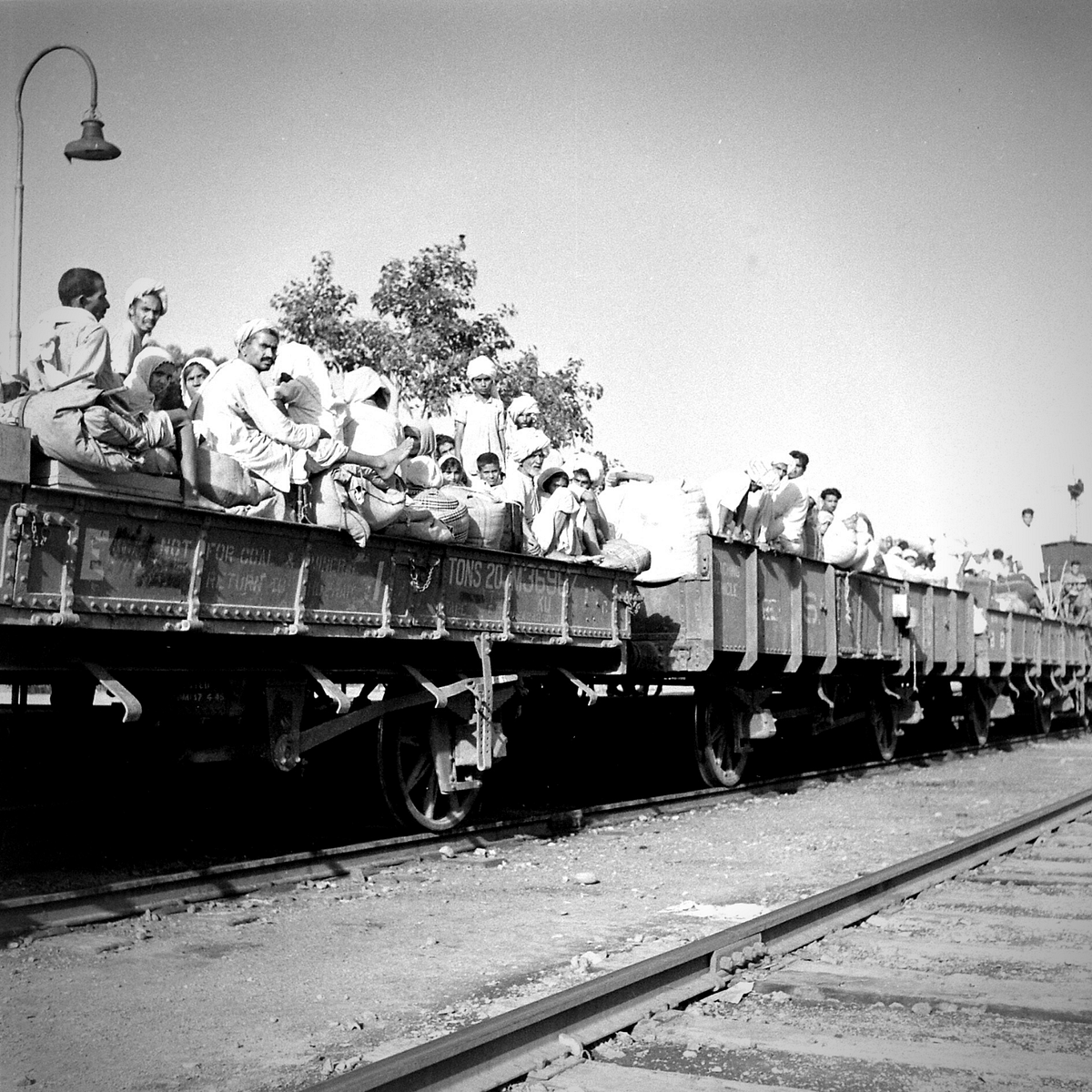 Courage, Compassion, Survival : Women During Partition | by Itihaas ...