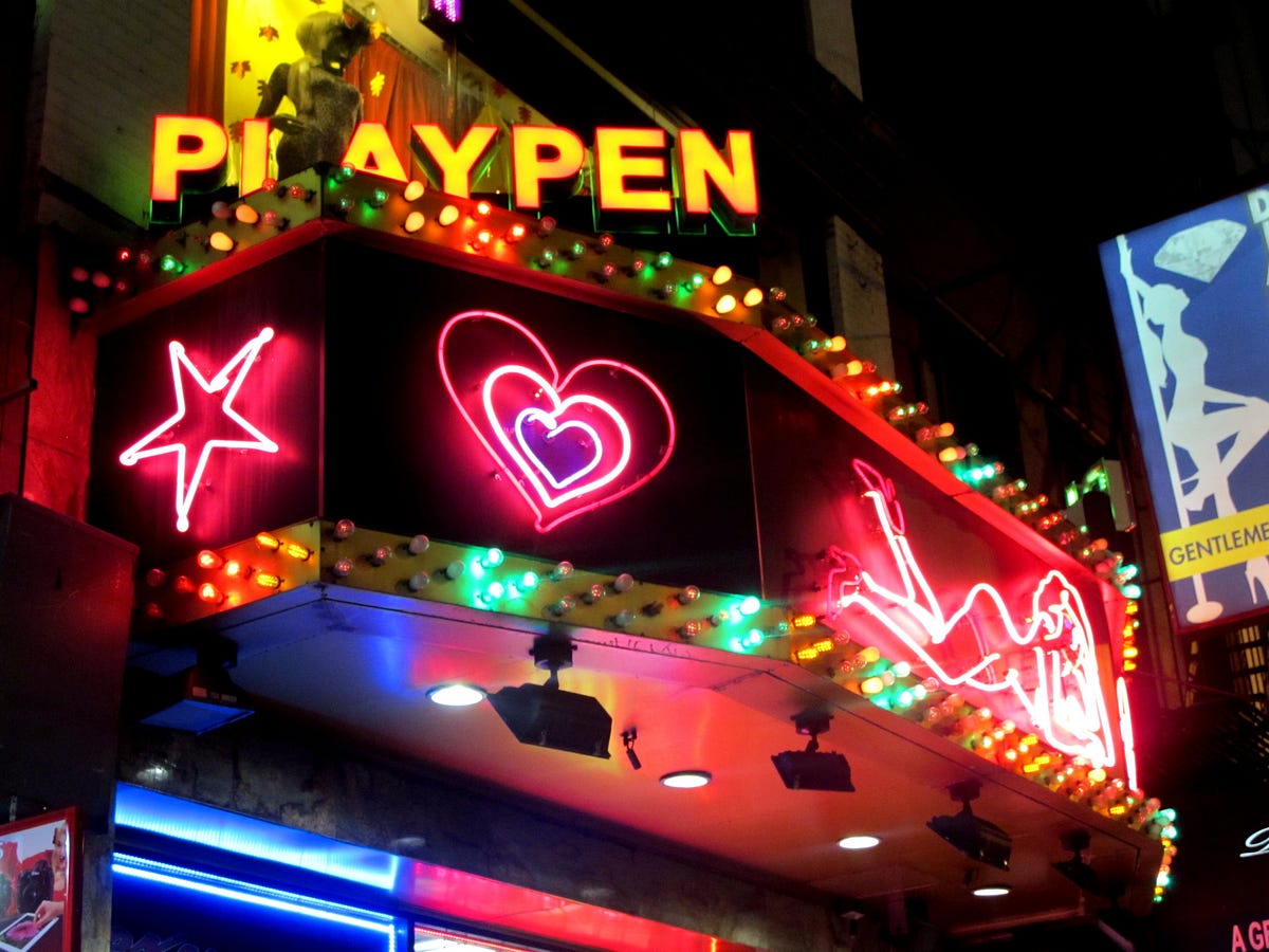 “Cyberporn” Turns 20. One of the most infamous cover stories… | by ...