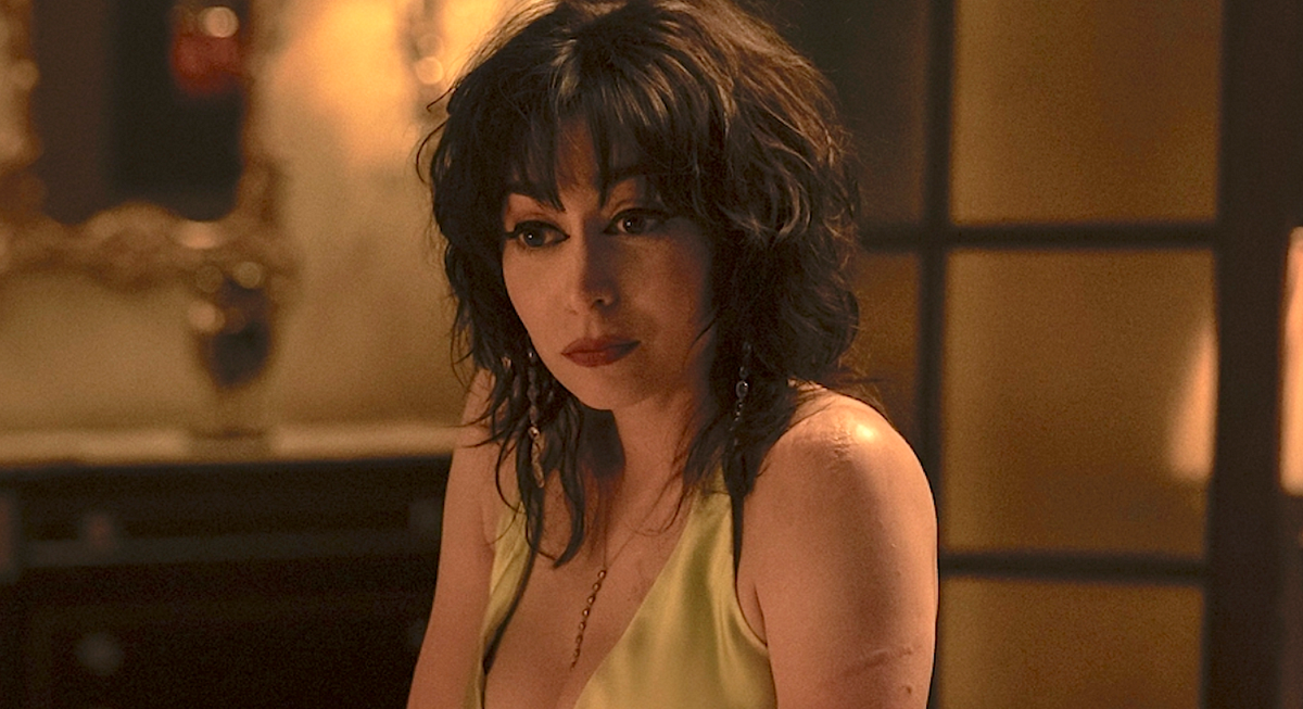Sofia Falcone Gigante: A Raiva Feminina que Desafia a Loucura Imposta ...