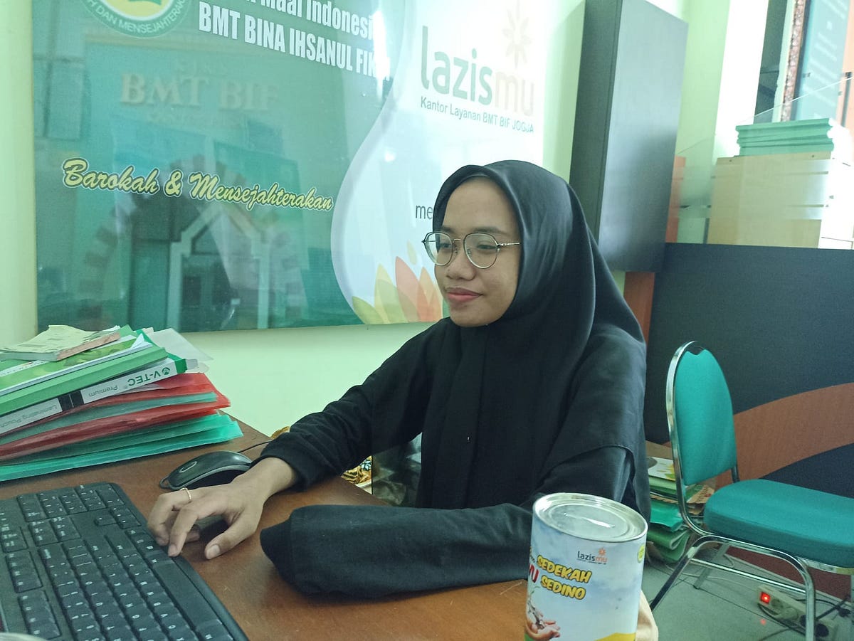 Meningkatkan Digitalisasi Marketing BMT BIF di Era Industri 5.0 melalui ...