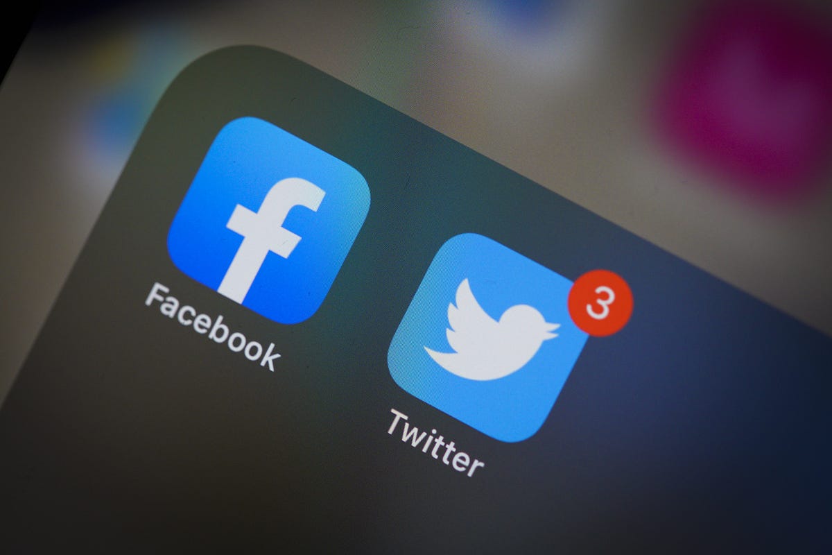 Fake journalists on Facebook and Twitter | by Monicagalvezr | Medium