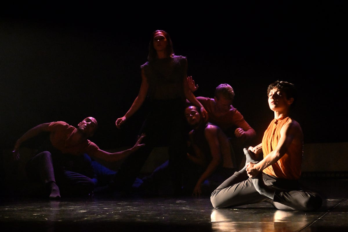 Contemporary dance tackling social issues | by JOMBA! Contemporary ...
