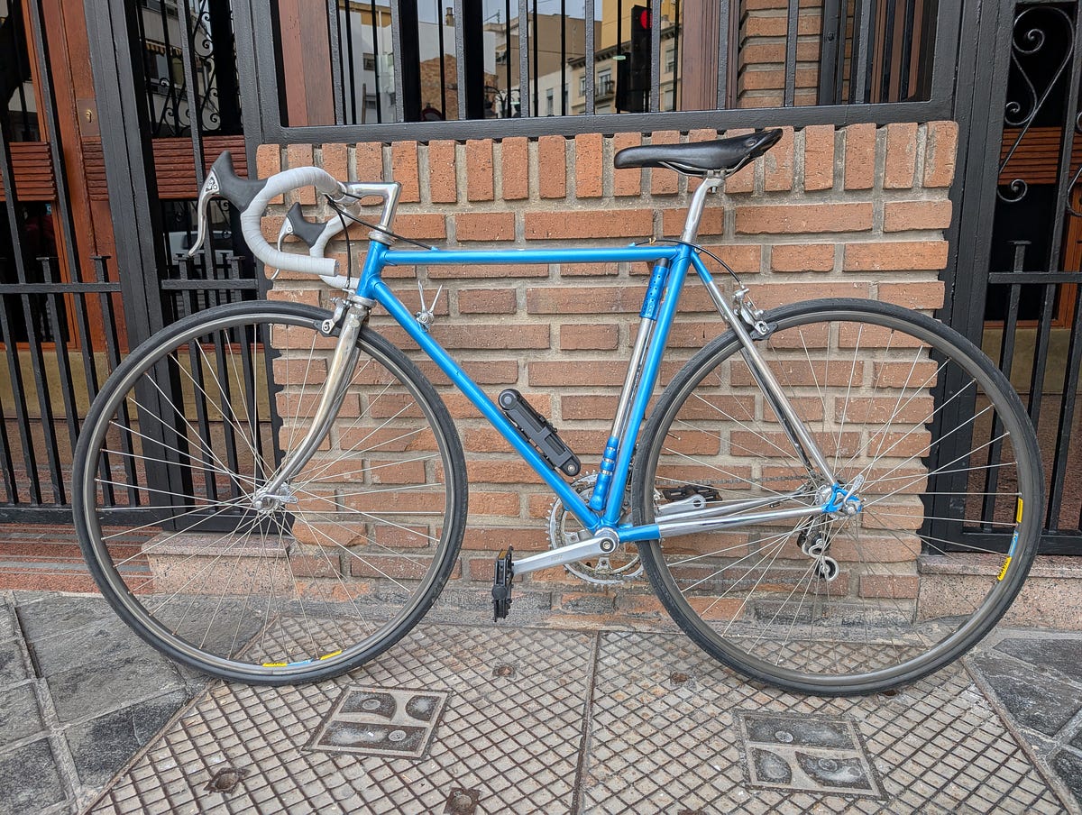 If You Love Cities, You’ll Love Friki de Bici (Bike Geek) | by Rocco ...