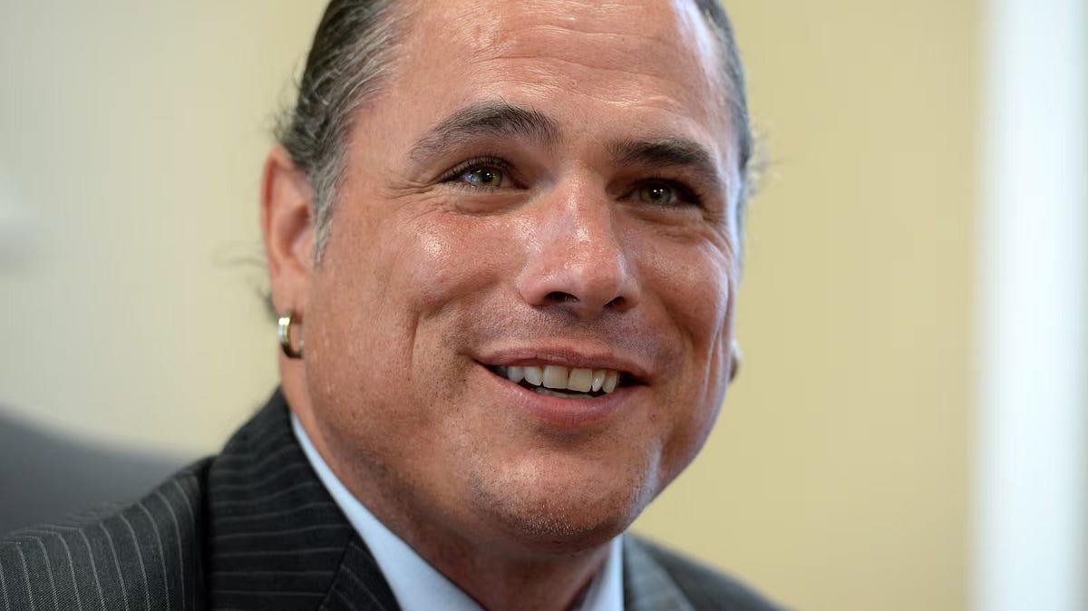 Why I’m Obsessed With This Senator vs. Trump Jr. Boxing Dare | by ...