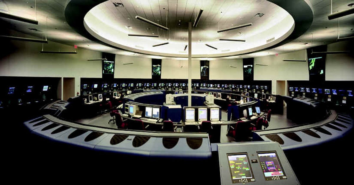 What It’s Like to Be an Air Traffic Controller | by WiLt Contributor ...