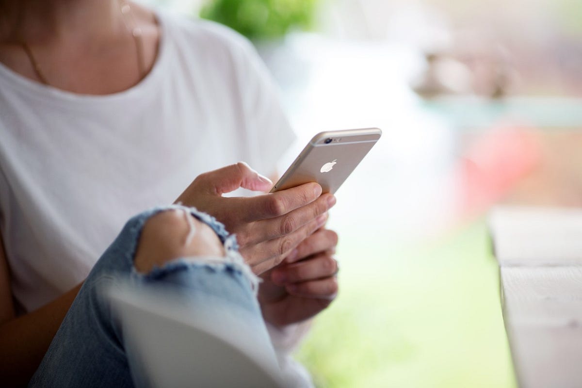 Advantages of Online Banking - Aryanasmith - Medium
