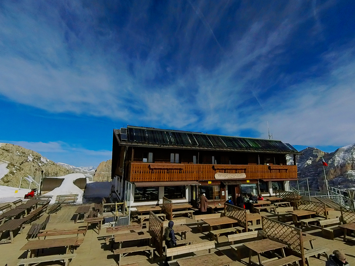 Add 360° Images to your Vision Pro App | by PatrickSPX | Medium