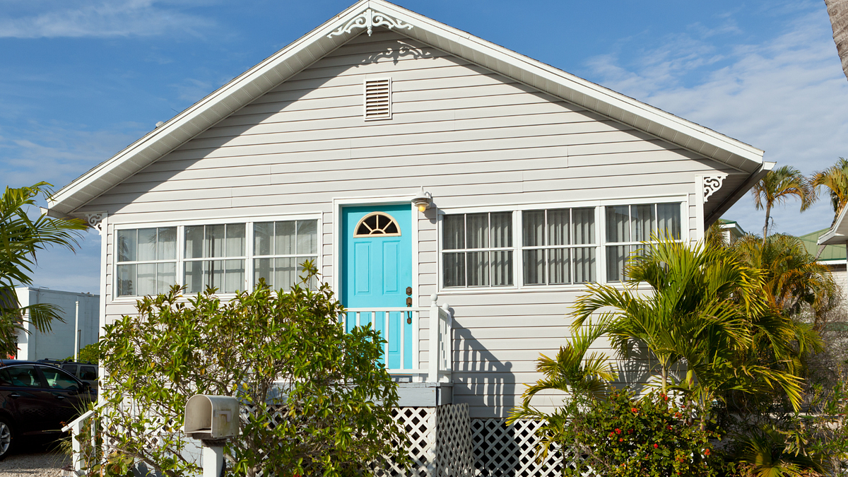 5 Things To Consider Before Booking A Vacation Rental Home | by ...