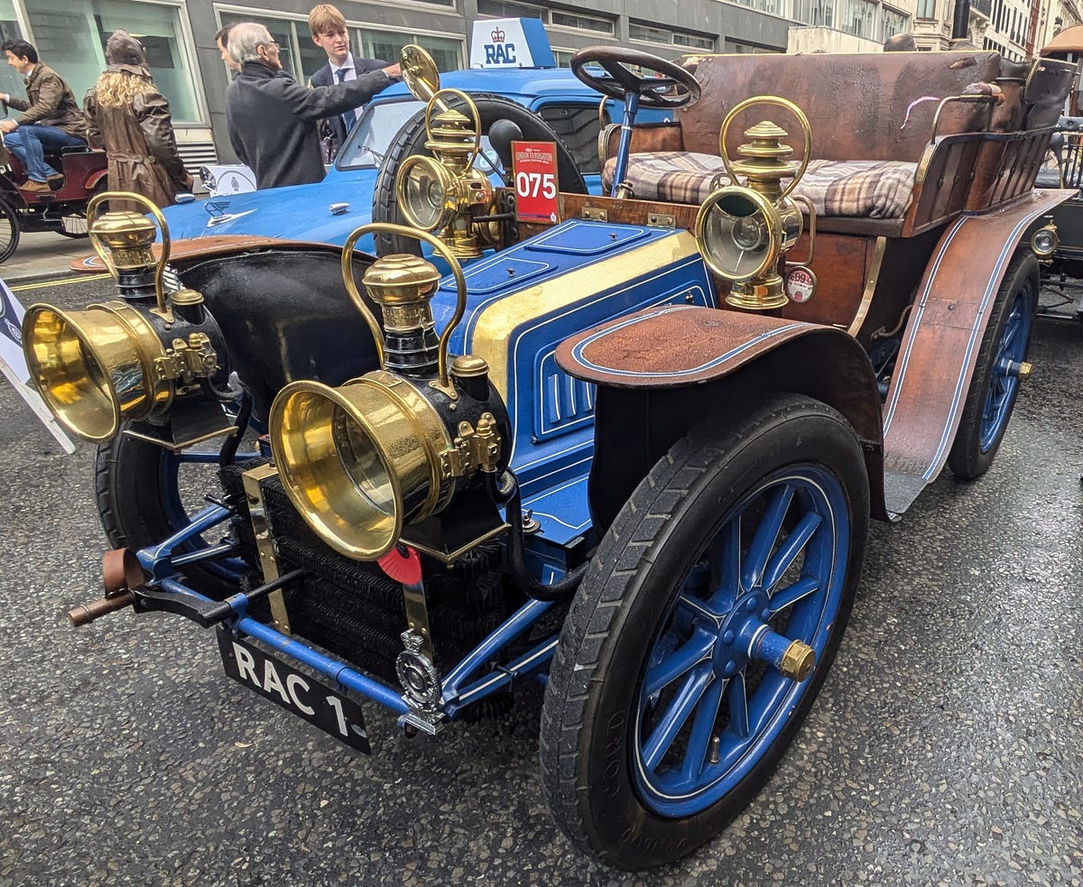 The Oldest Cars Still Working. Automobiles and carriages from 1894 to ...