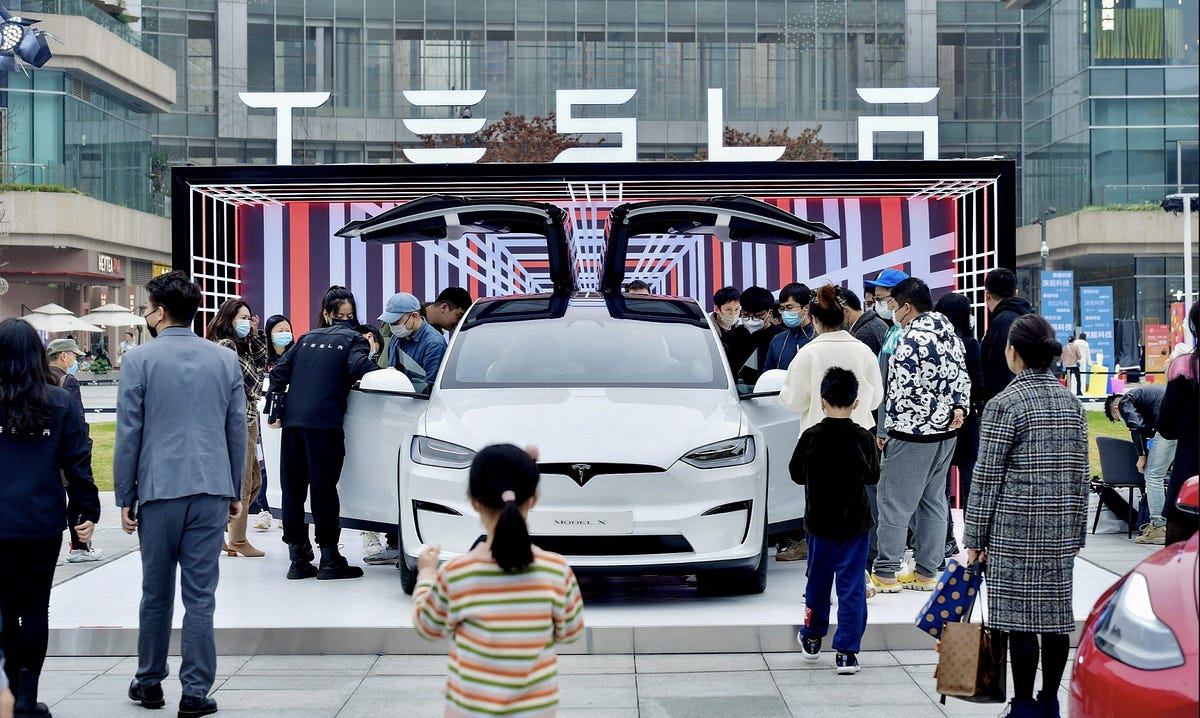 Tesla’s Senior Vice President Tom Zhu Returns to China Amidst Strategic ...
