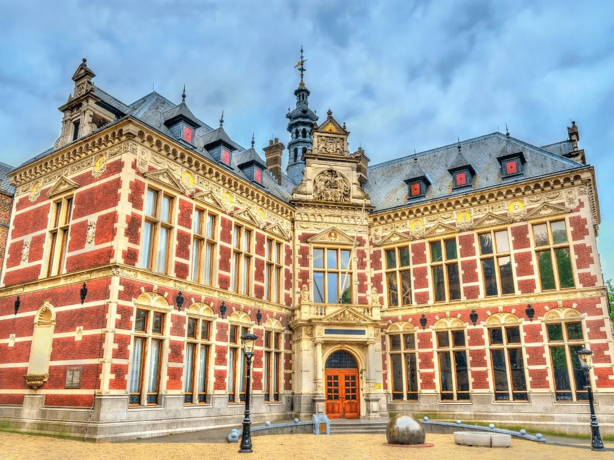 Netherlands’ Top Universities for International Students | by Skylark ...
