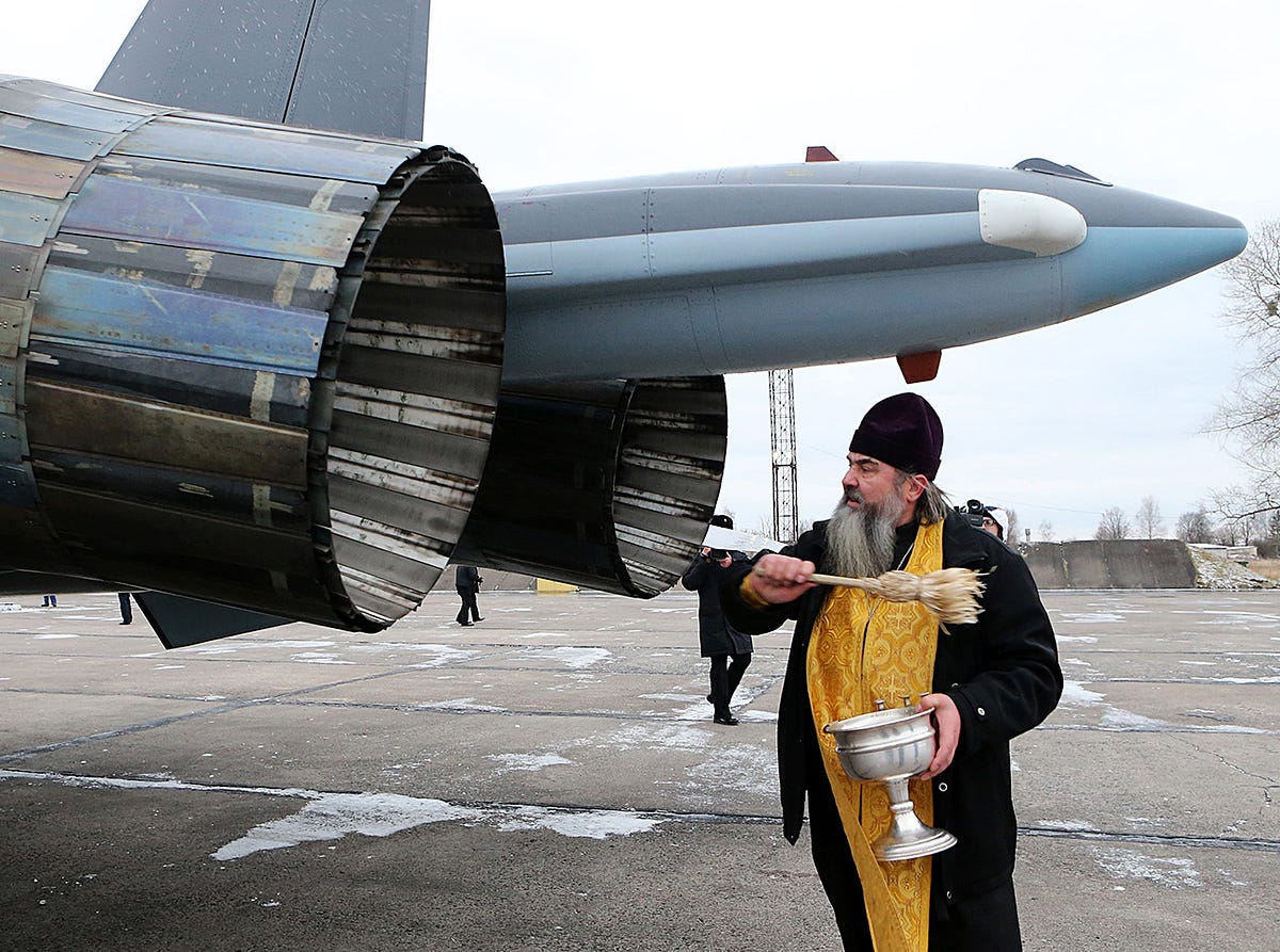 Sparrho insight: What stops a jet engine from shredding up? | by ...