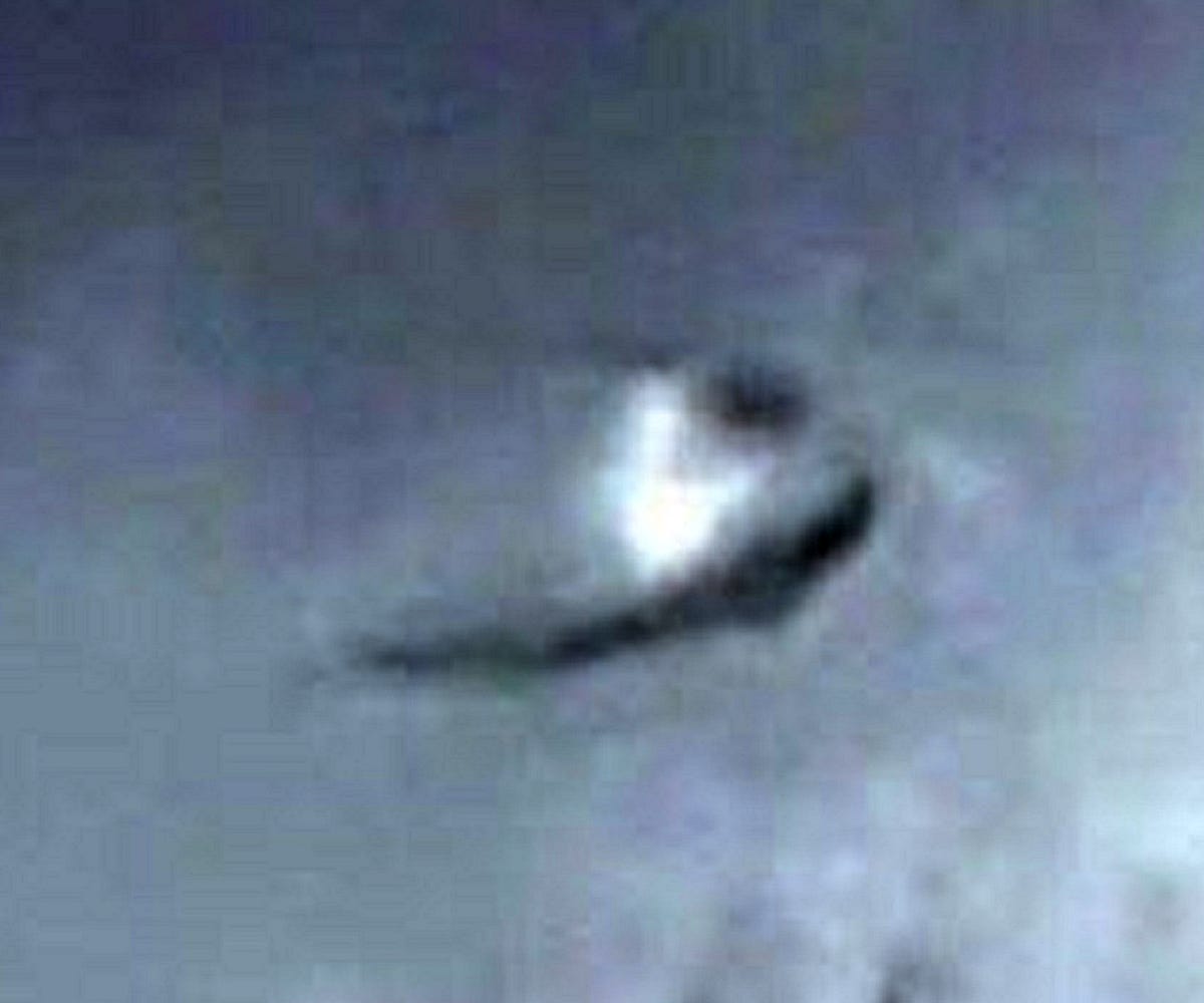 Clear Photo Taken Of An Alien Craft In Argentina | by Johnmooner-chief ...
