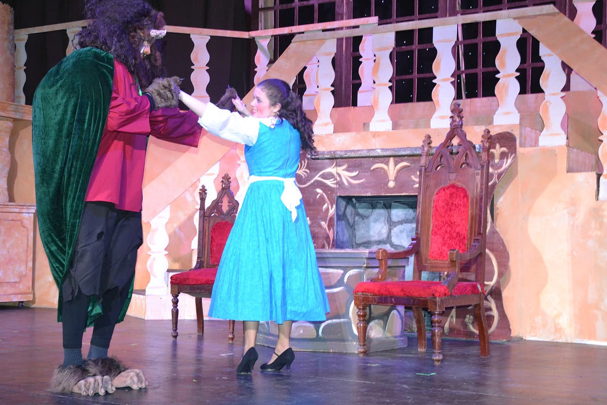 Mantua shines bright in the Gloucester Catholic spring musical | by ...