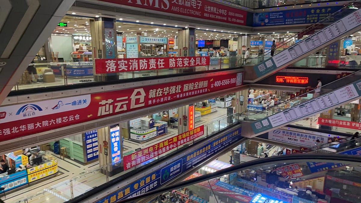 Huaqiangbei: The Business District in Shenzhen Behind Global Semiconductor Shortages | by Yufei ...