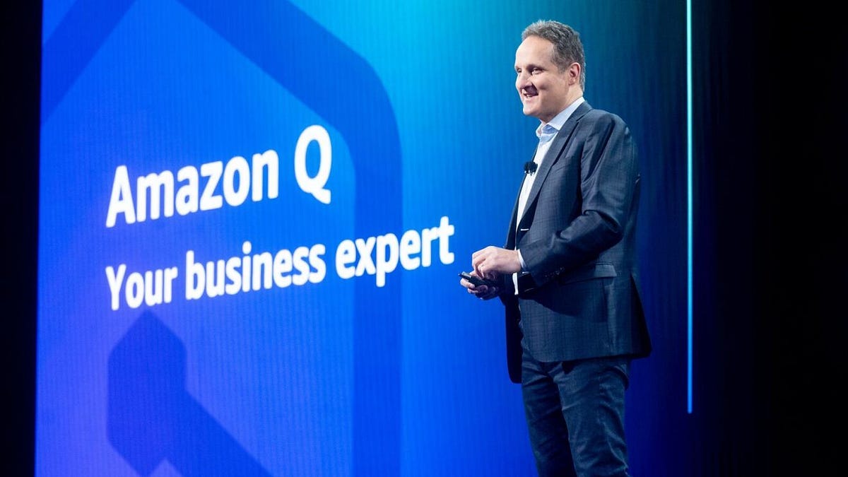 re:Invent Spotlight: Amazon Launches Q, the New AWS AI Powerhouse | by Dariush Abbasi | Altern Blog