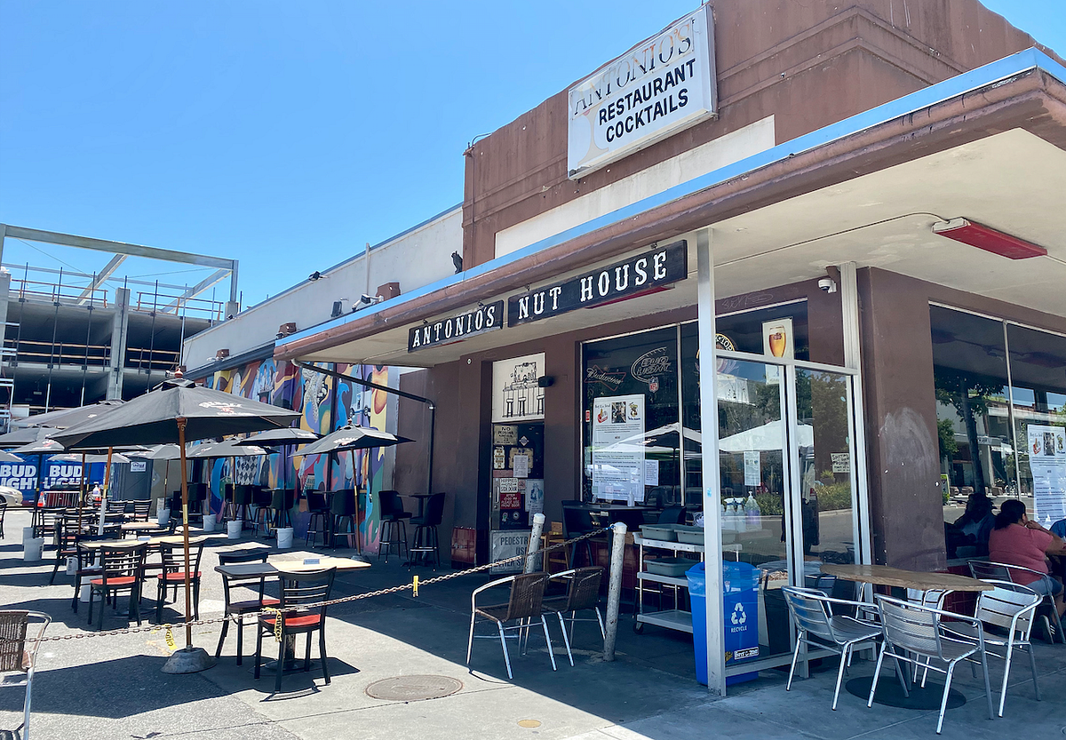 650 Restaurant Roundup: Hope for the Nut House? Locals (& Elon Musk ...