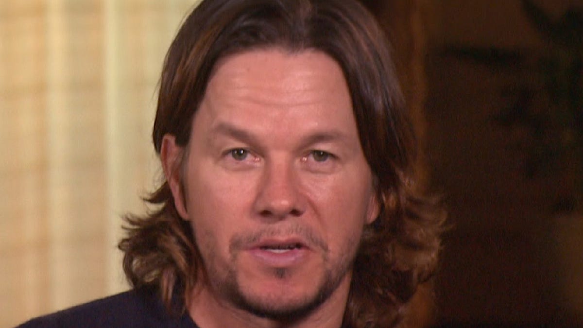 Mark Wahlberg Talks About His Teenage Daughter’s ‘No Dating’ Rule and ...