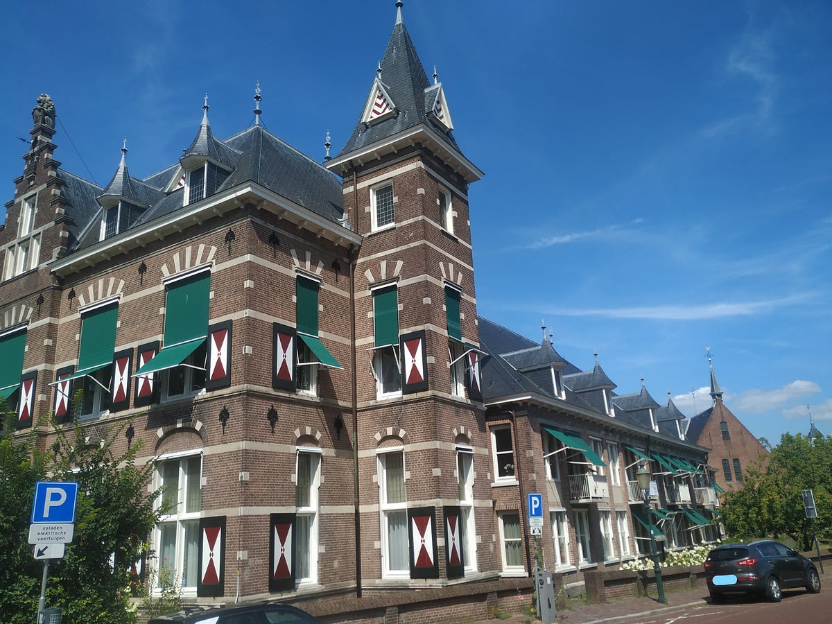 Amersfoort Walking Tour. If you are city wanderer who has… | by ...
