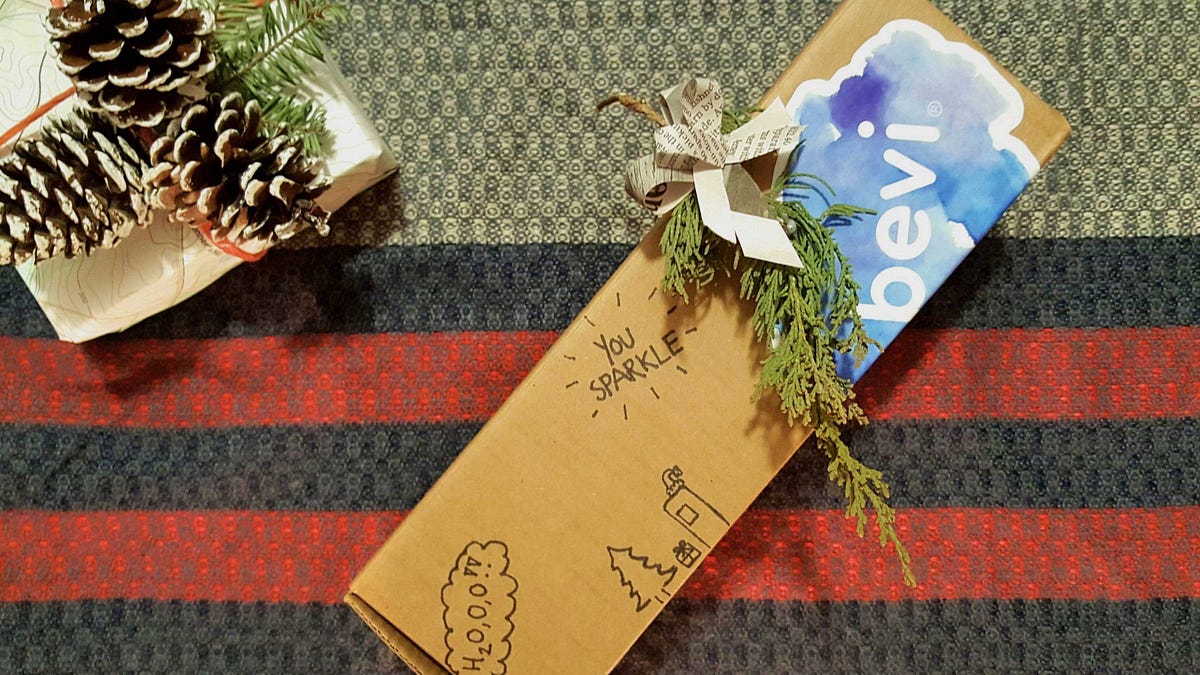 Say goodbye to wrapping paper with these 8 eco-friendly alternatives | by Dana Ferrante | Water ...